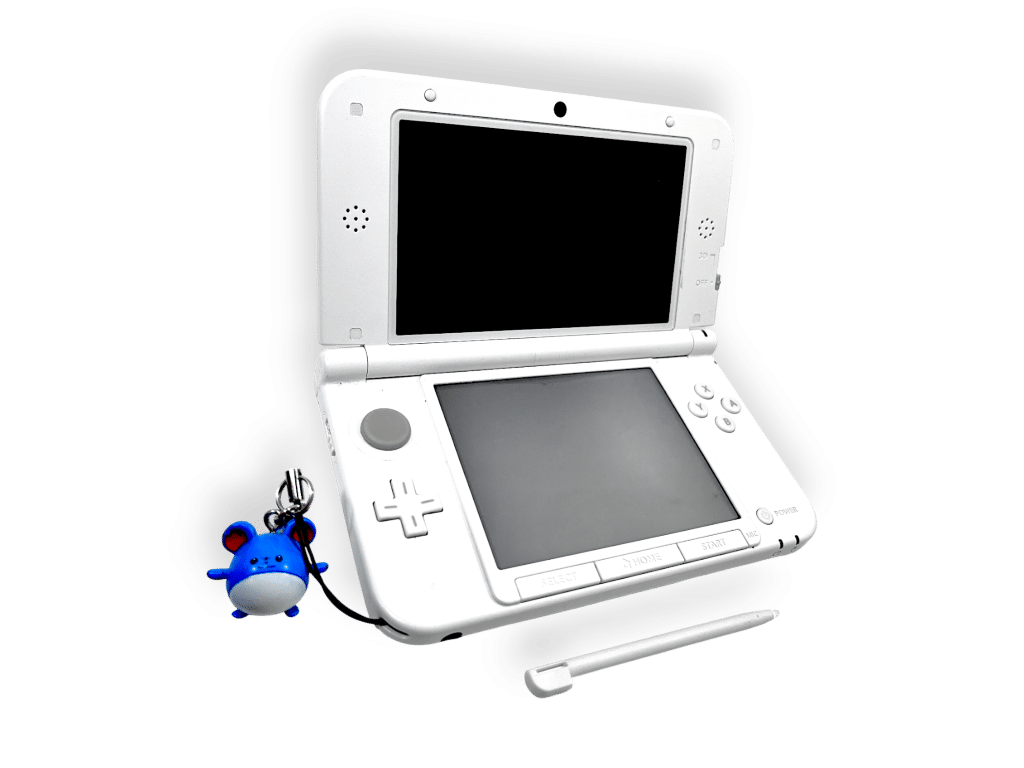 Nintendo 3DS XL RARE WHITE + Charger + Case - Appleby Games
