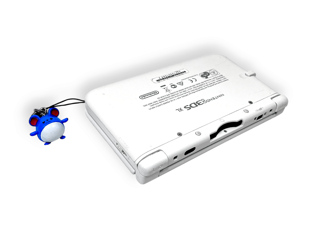 Nintendo 3DS XL RARE WHITE + Charger + Case - Appleby Games