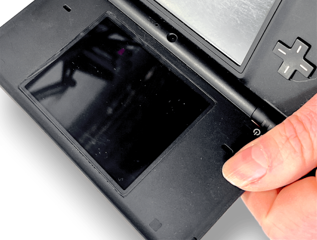 Nintendo DSi Console + Accessories + Case (preowned) - Appleby Games